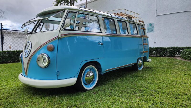 1972 MIAMI BLUE VW BUS SAMBA RECREATION 23 WINDOWS - USA Custom Bus