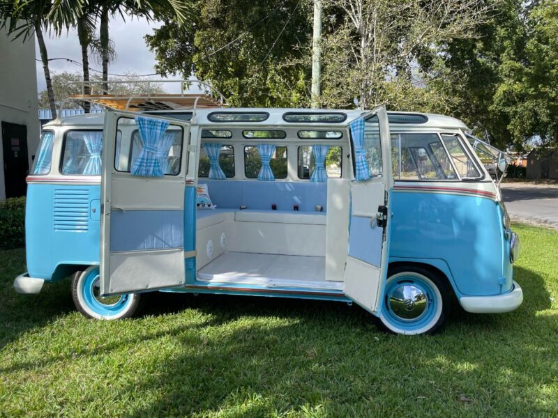 1972 MIAMI BLUE VW BUS SAMBA RECREATION 23 WINDOWS - USA Custom Bus